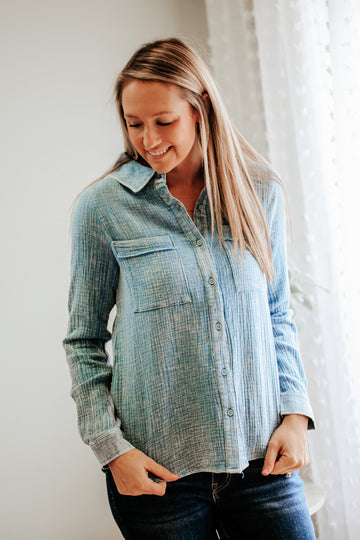 Shop Women's Tops: Blouses, Graphic Tees, Basics, and Tanks | K.E.Y ...