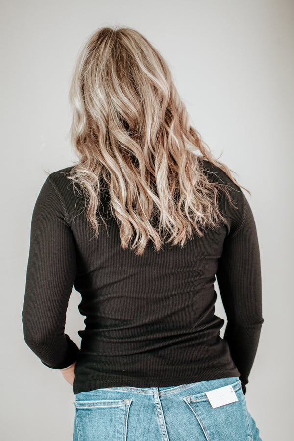 Crew Neck Long Sleeve | KEY Boutique | Nappanee Indiana – K.E.Y. Boutique